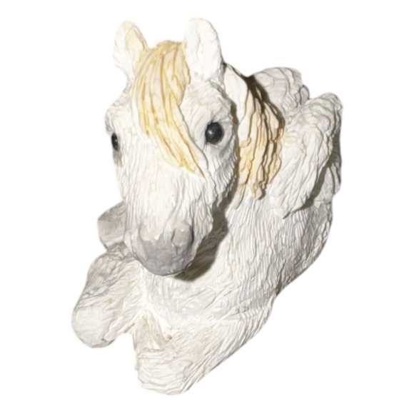 USA Collectibles | Other | Vintage Stone Critters Littles White Pegasus ...